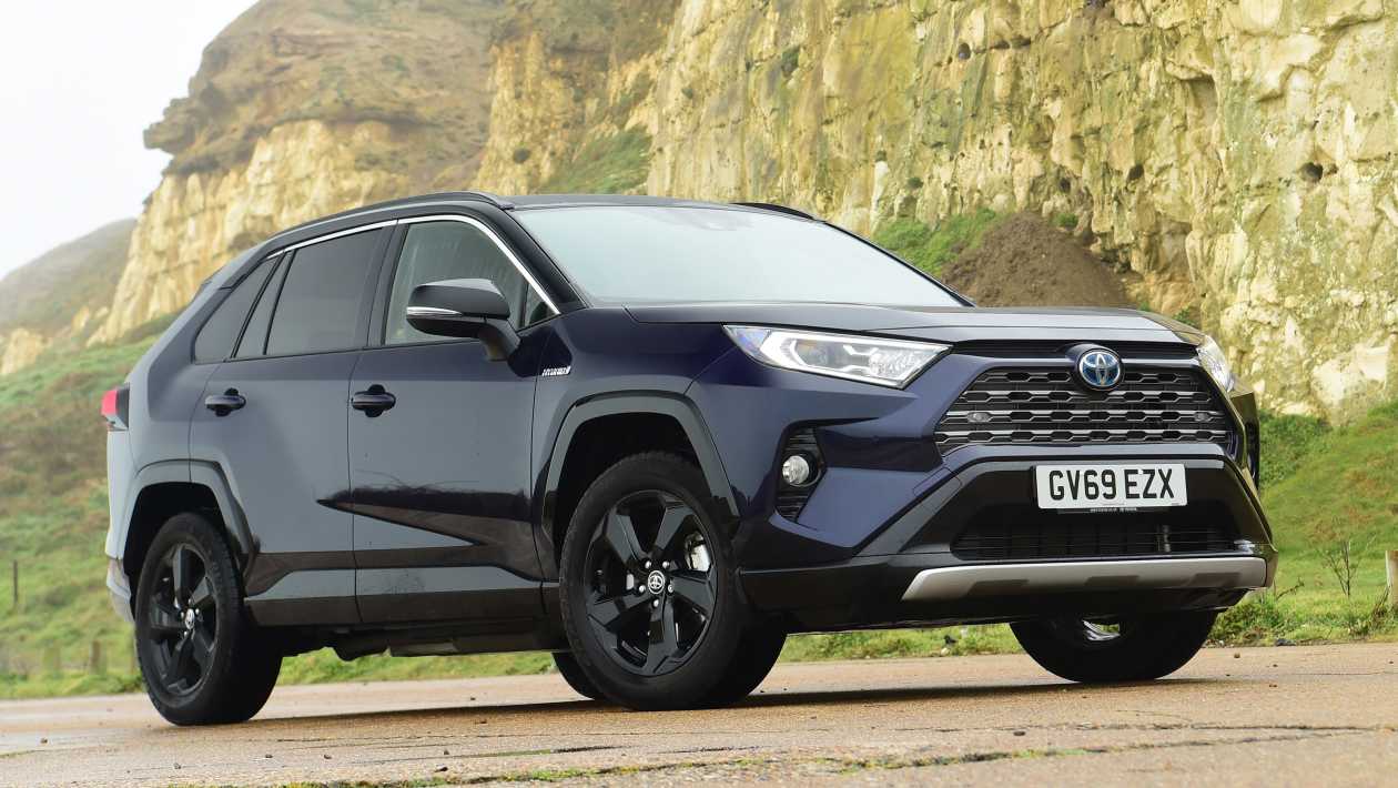 Used Toyota RAV4 Mk5 - pictures | Auto Express